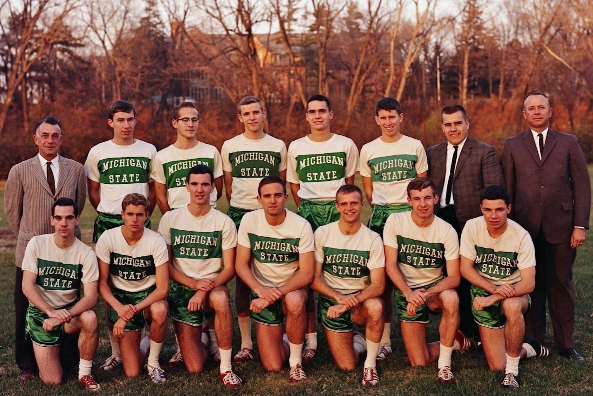 Outstanding Teams - One Hundred Ten Years Running on the Banks of the ...